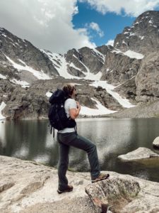 Hiking Guide for Beginners: Tips + Resources - thewildlylife.com