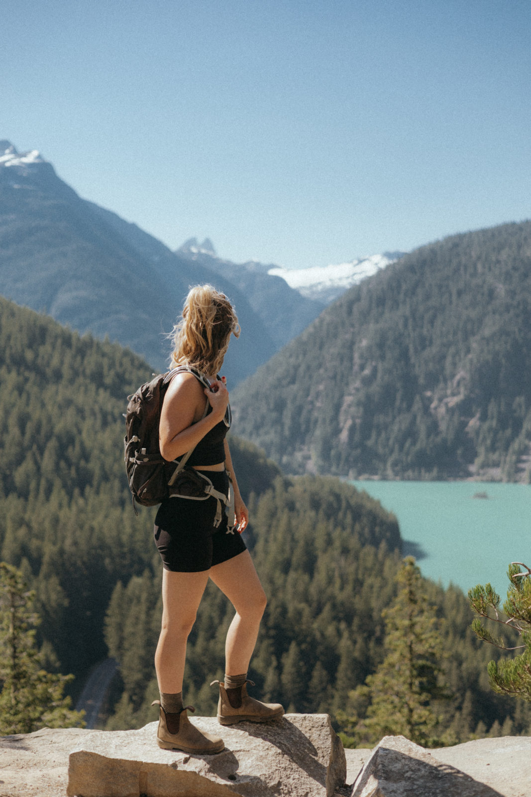 Best Gifts for the Adventurer - Ultimate Gift Guide - thewildlylife.com