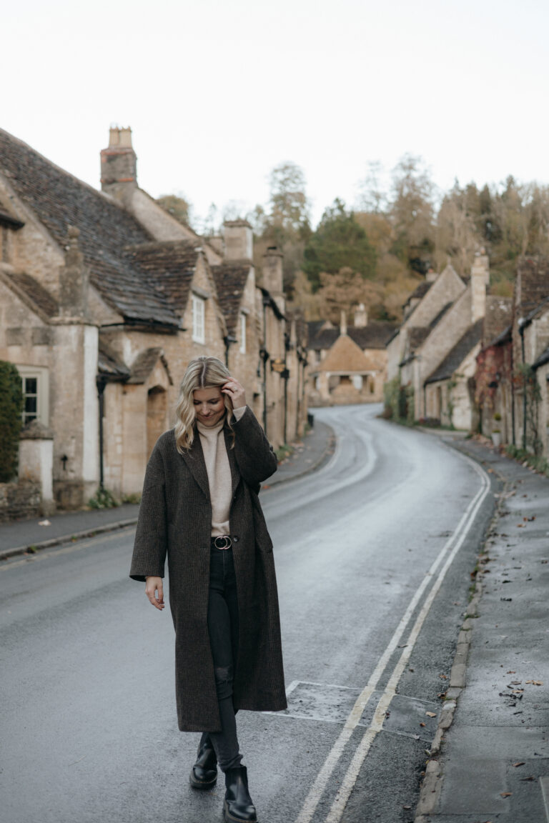 Castle Combe Cotswolds Visiting Guide - thewildlylife.com